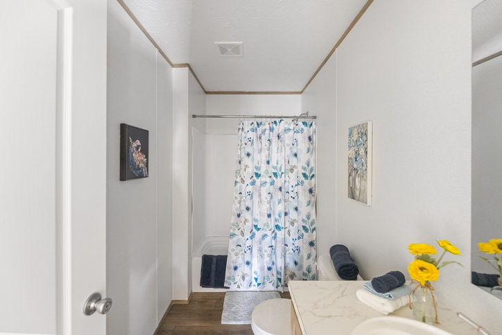 Phoenix 32563A Manufactured Home from Cavco Homes of North Carolina, a ...