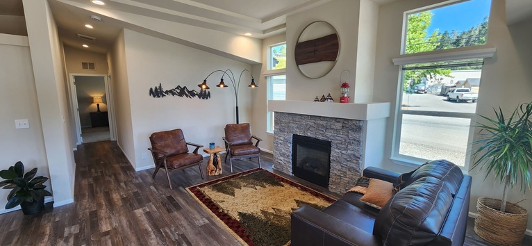 2 Bed Manufactured Home in Fortuna CA - Creekside 28441A