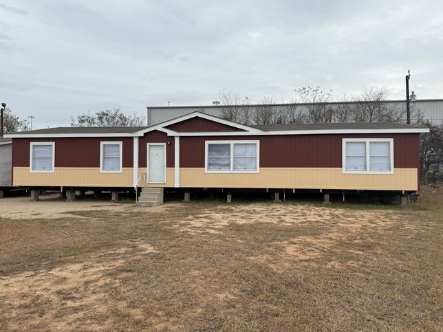 3 Bed Modular or Manufactured Home in Elmendorf TX - Ready to GO ...