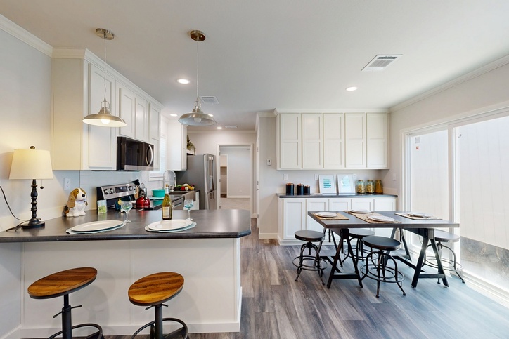 3 Bed Manufactured Home in Alvin TX - Gold Spur 5616 GV