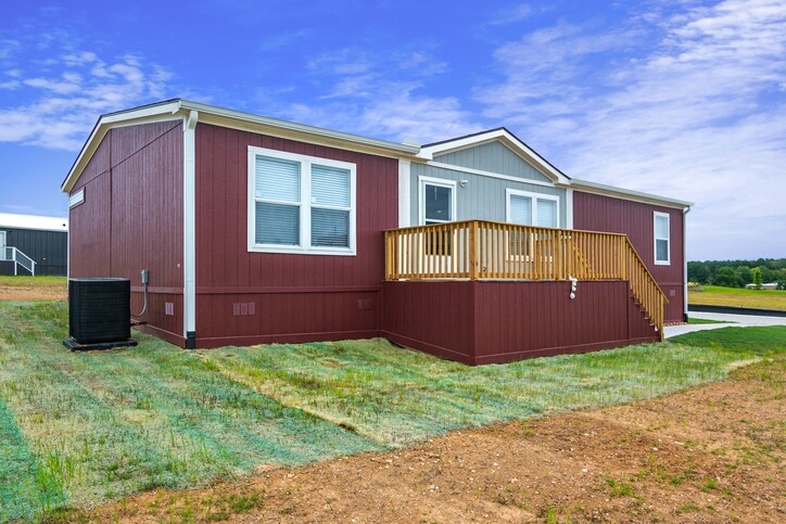 3 Bed Manufactured Home in Tyler TX - Bandera 3356 Oak Manor