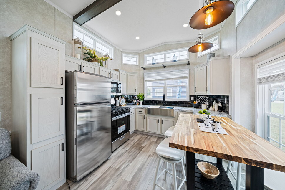 100176S PM Park Model from Cavco - Nappanee, a Cavco Company