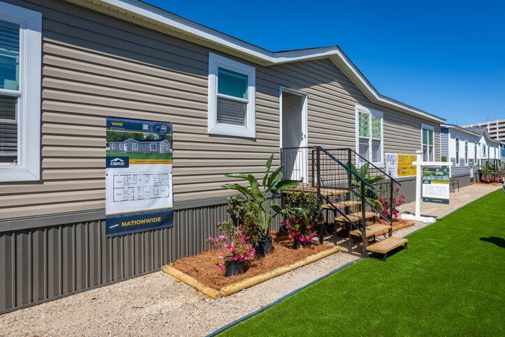 3 Bed Manufactured Home (Double-wide) for Sale - Vivid 28603N