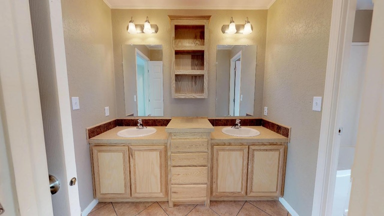 GE72 - The Freedom Model ~ Look At the SPACE it offers!! GE72 ...