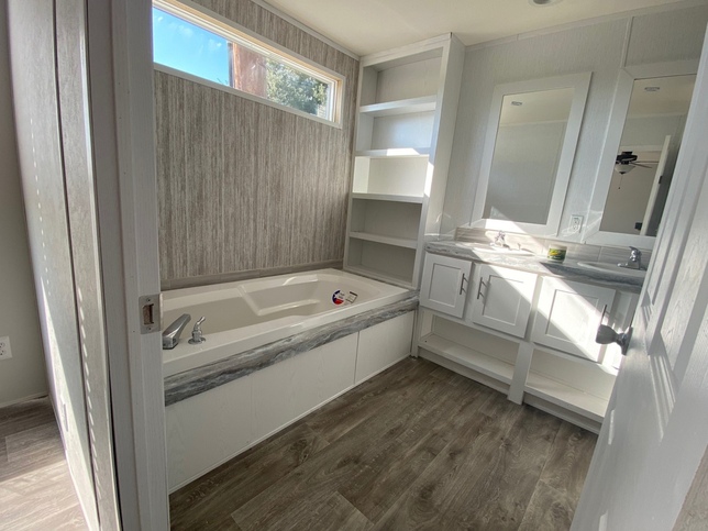 3 Bed Manufactured Home in New Braunfels TX - THE HYBRID! Big as a ...