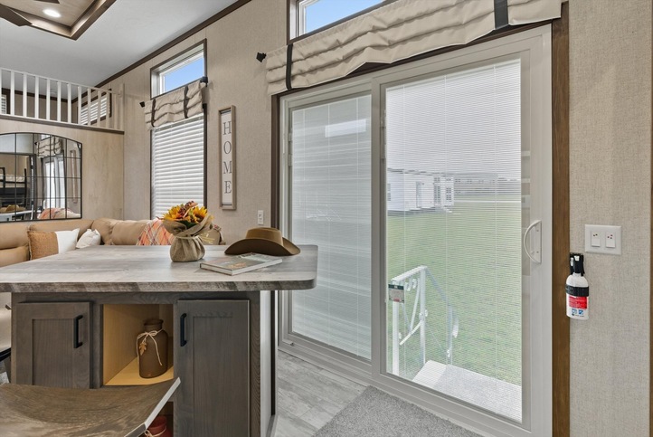 Factory Expo Home Center Nappanee IN - a Cavco Homes dealer/builder