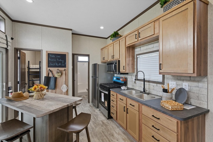 Factory Expo Home Center Nappanee IN - a Cavco Homes dealer/builder