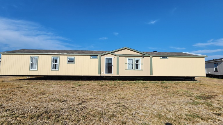 HD384 HD384 Manufactured Home from Solitaire Homes, Victoria, TX ...