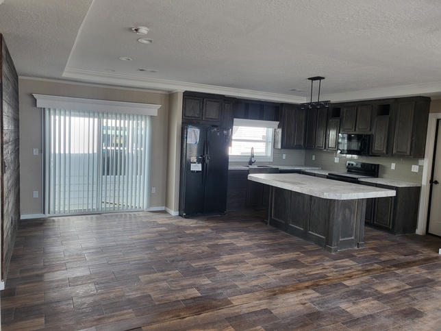 3 Bed Manufactured Home in Abilene TX - Solitaire 28643A