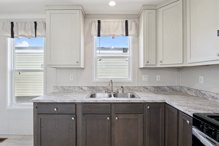 Oak Tree Homes LLC Martinsburg WV - a Cavco Homes dealer/builder