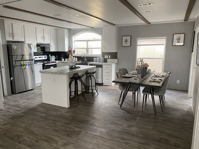 Pinnacle 28483P Manufactured Home from Fleetwood Homes, a Cavco Company