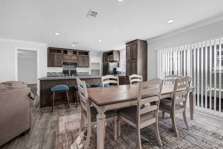 Topaz 28563A Manufactured Home from Cavco