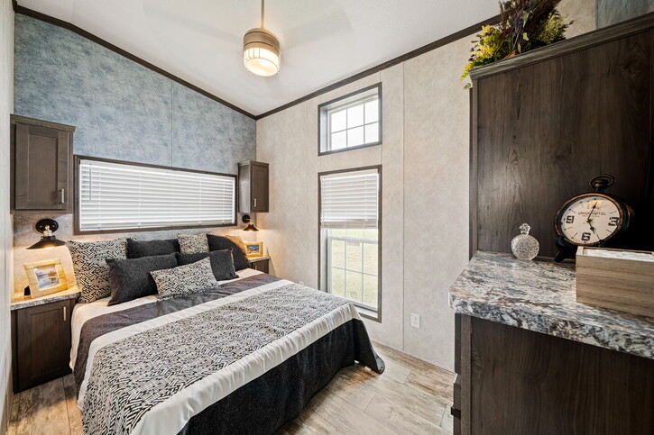 2 Bed Park Model (Single-wide) for Sale - 148033 PMC