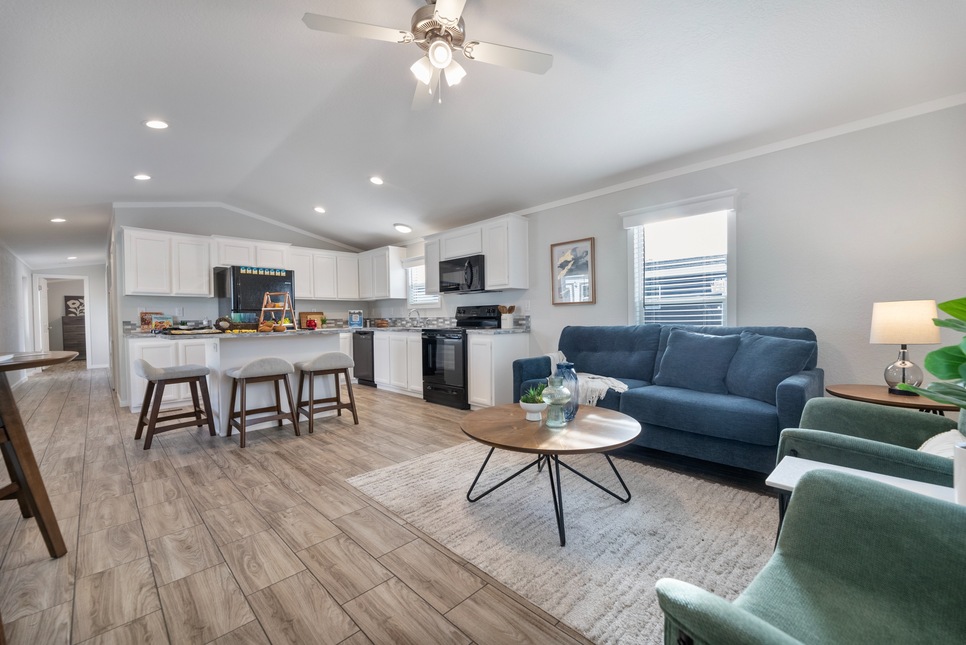 2 Bed Manufactured Home (Single-wide) for Sale - Emerald 16682A