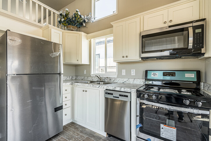 Cascadia Value 12351L Park Model from Fleetwood Homes, Mt Vernon, WA ...