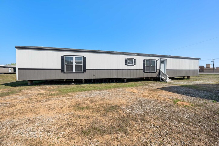 Pinnacle 16763L Manufactured Home from Fleetwood Homes, a Cavco Company