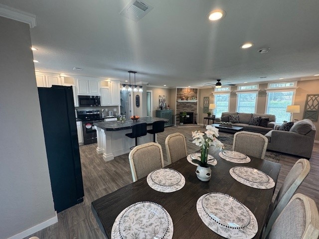 3 Bed Manufactured Home (Double-wide) for Sale - Solitaire 28643A