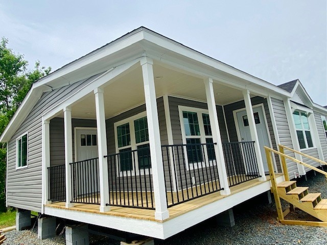 3 Bed Manufactured Home in Rocky Mount VA - Country Manor 32663M