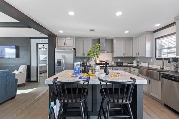 C & G Manufactured Homes Lake City FL - a Cavco Homes dealer/builder