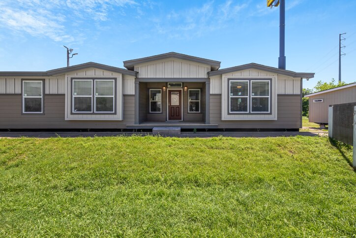 4 Bed Manufactured Home (Triple-wide) for Sale - Hacienda 41604A